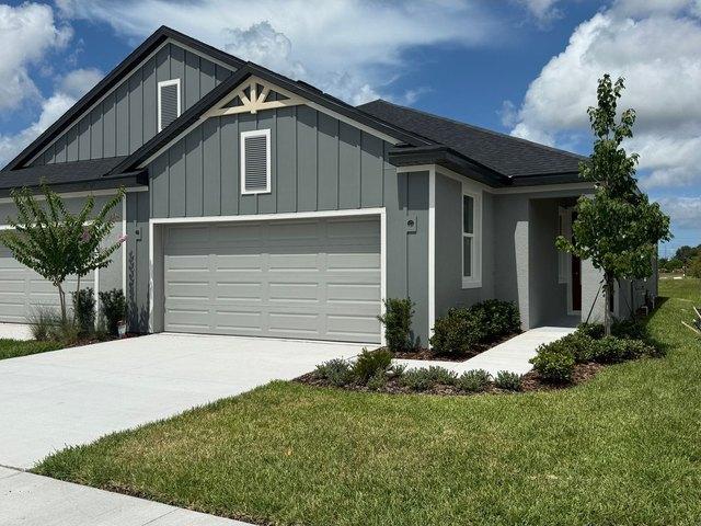 3696 Nandina Cir, Sun City Center, FL 33573