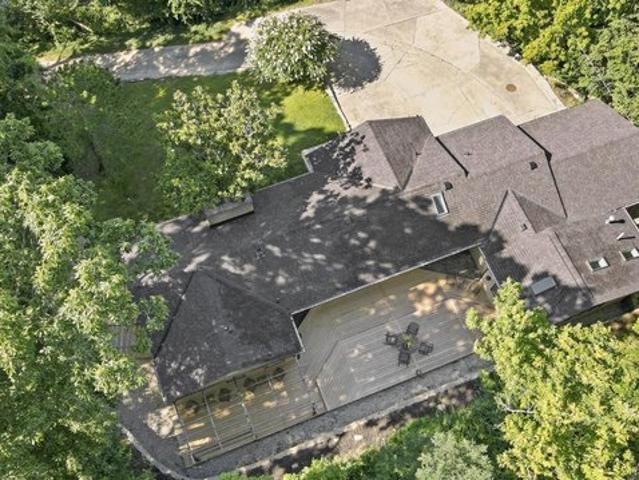 3696 Dogwood Ln, Columbia Township, OH 45213