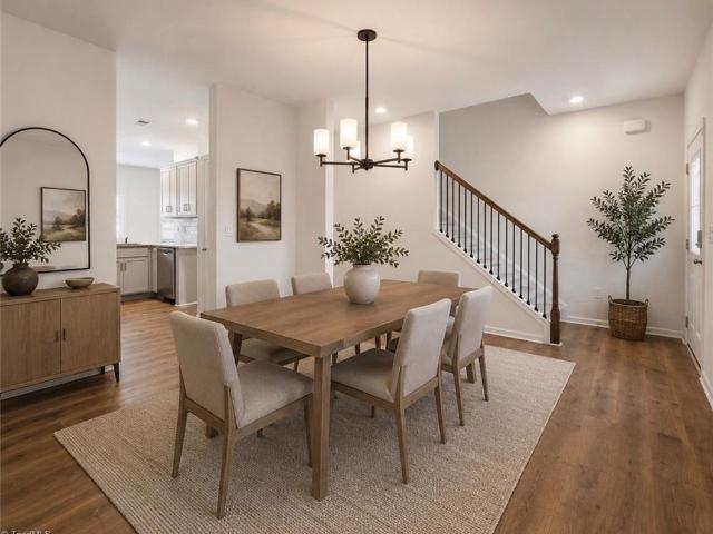 3696 Waterford Oak Court