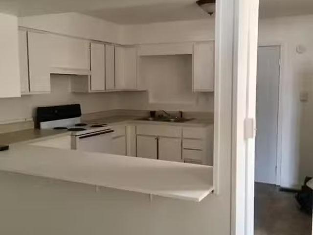 36976857 1421 7th Ave