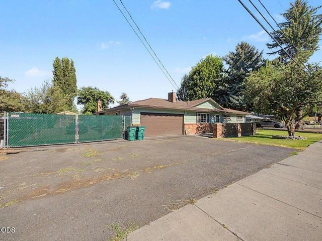 3697 Madison St, Klamath Falls, OR 97603