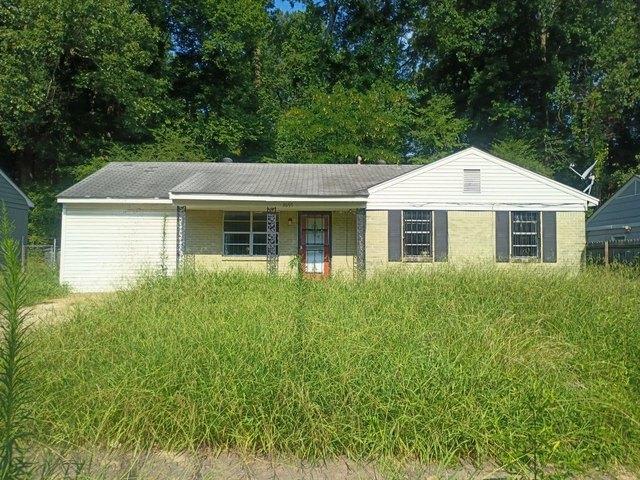 3697 Wolf Trail Dr, Memphis, TN 38128