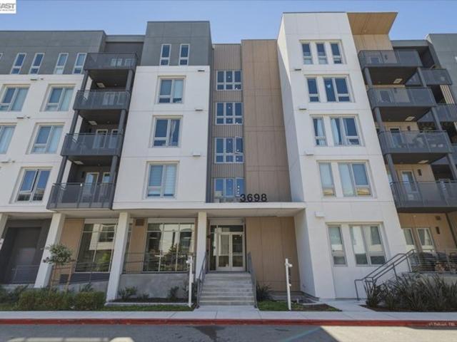 3698 Vision Cmn Unit 414, Fremont, CA 94538