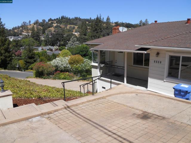 3690 Sundale unit 2