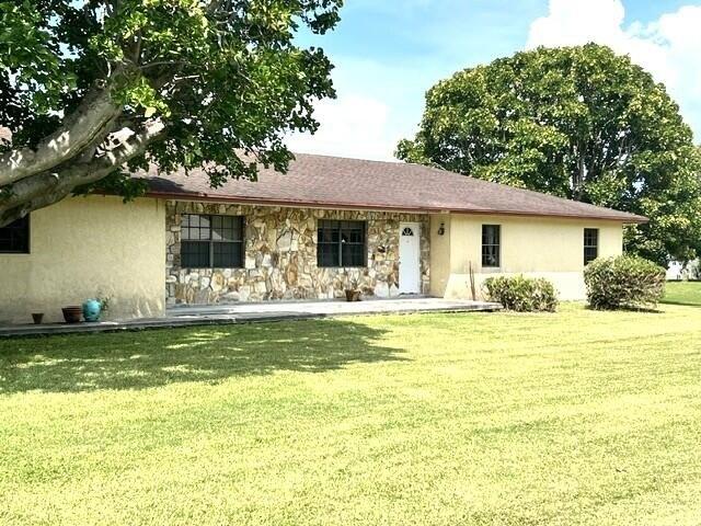 36911 3rd St, Canal Point, FL 33438