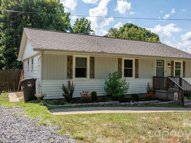 3691 Vantage Heights Cir, Lenoir, NC 28645