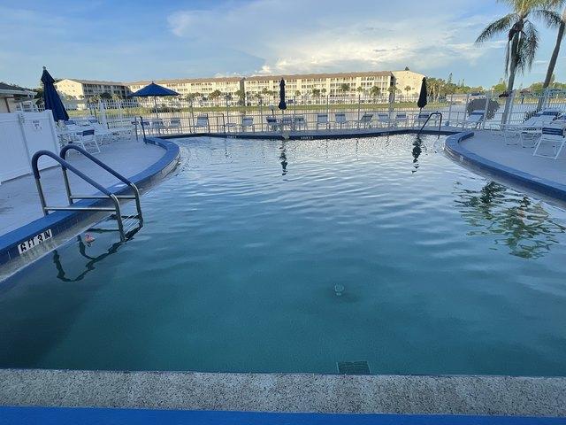 3693 Lake Bayshore Dr Unit Buildingh, Bradenton, FL 34205