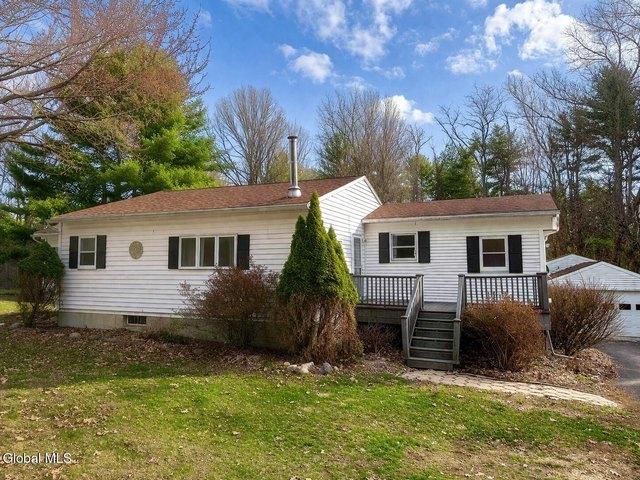 369 County Road 75 Unit 1, Mechanicville, NY 12118