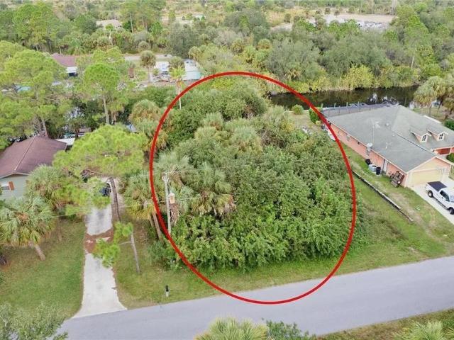 369 Cheshire St, Port Charlotte, FL 33953 | MLS #A4698