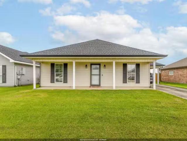 369 DARALYN DR, HOUMA, LA 70363 Single Family Residence For Sa.