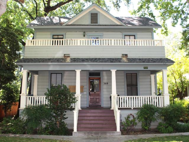 369 E 4th St