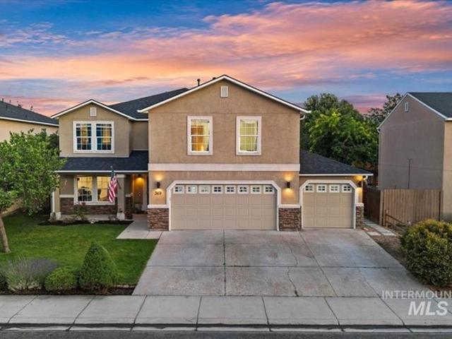 369 E Willow Creek Dr, Middleton, ID 83644