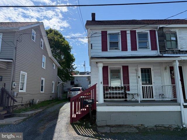 369 East Aly N, Lehighton, PA 18235