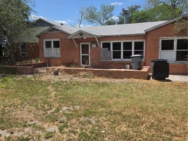 369 Edith Dr, Alice, TX 78332