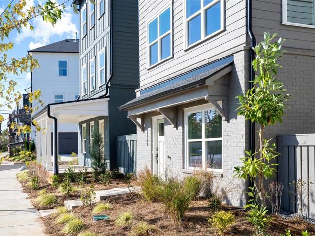369 King's Landing, Atlanta, GA 30354 | MLS #7703 | Compass