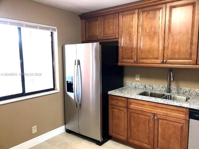 369 Lakeview Dr Unit 203, Weston, US, FL