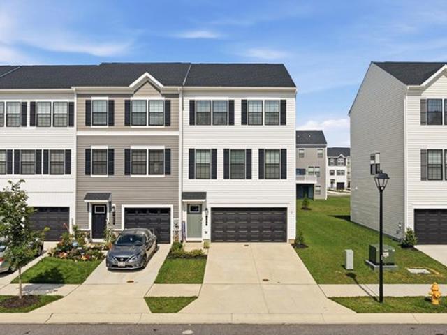 369 Soft Rush Ln, La Plata, MD 20646