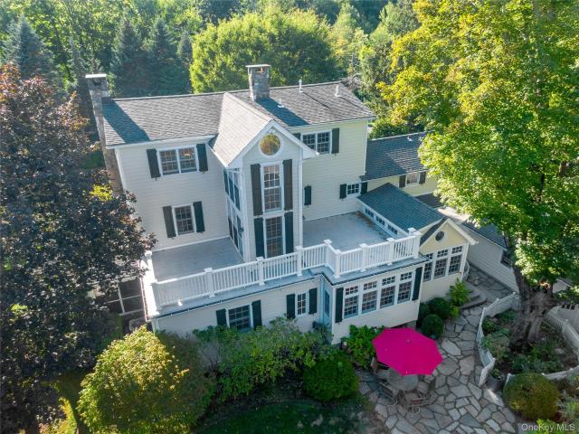 369 Sleepy Hollow Road