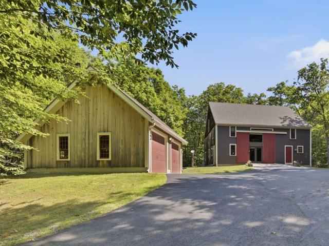 369 Stoddard Rd, Wolfeboro, NH 03894