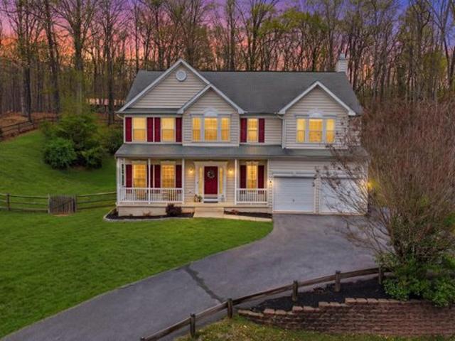 369 Rotterham Dr, Hedgesville, WV 25427
