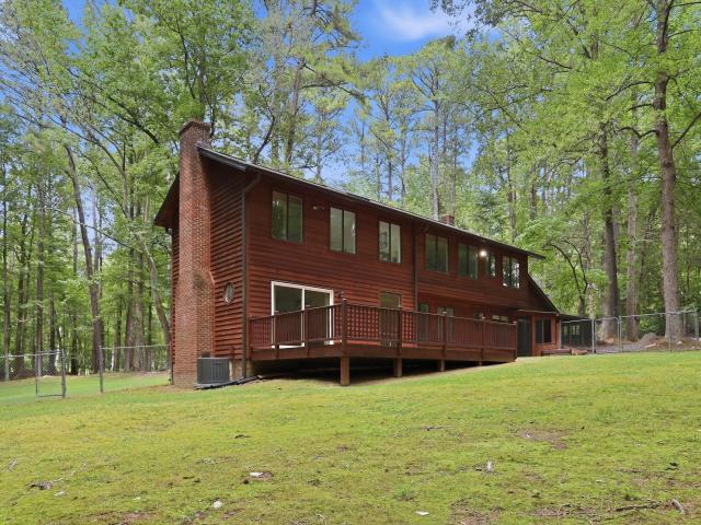 369 River Road