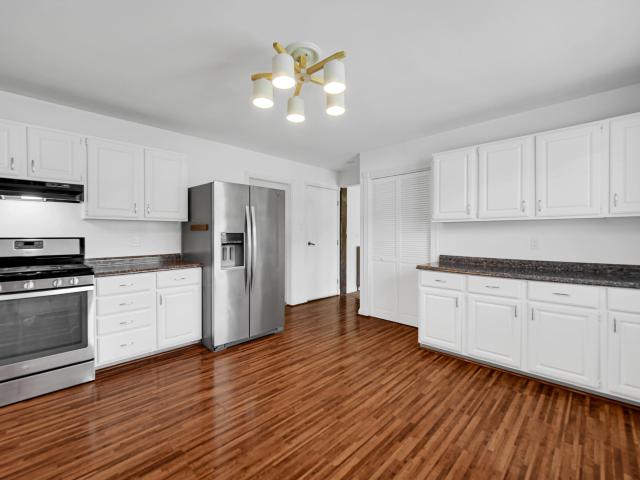 369 Riviera Circle