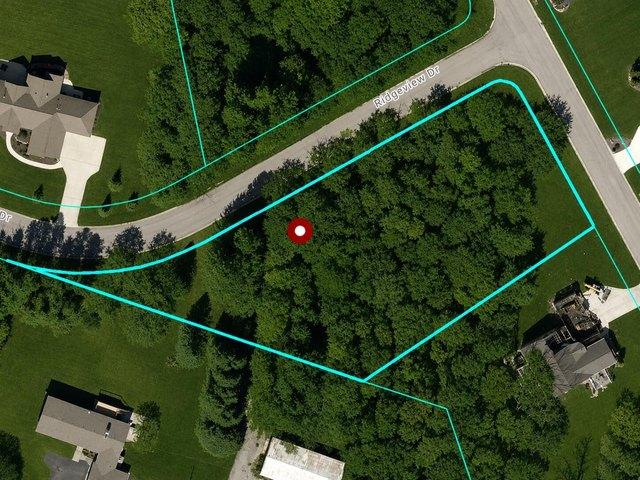 369 Ridgeview Dr, Chesterton, IN 46304