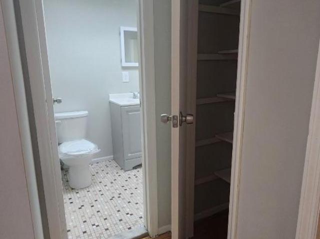 369 Washington Ave, apt A16