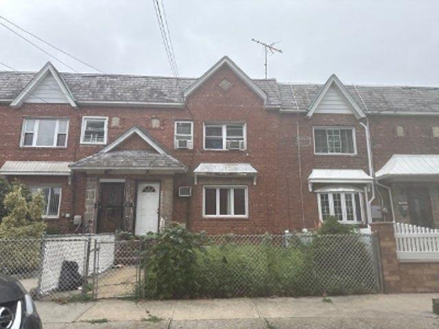 36 122 St