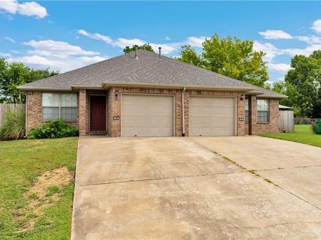 36 38 W Rainsong St, Farmington, AR 72730