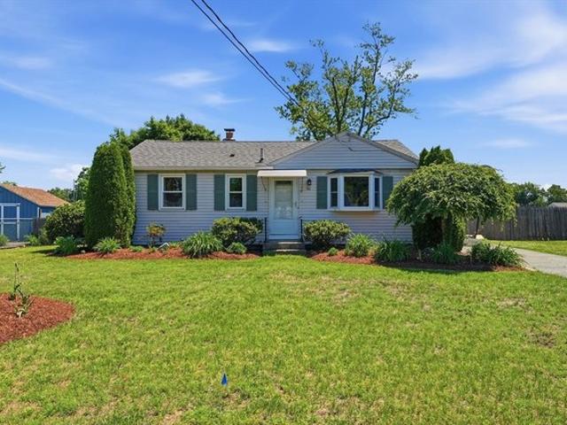 36 Vadnais St, Agawam, MA 01001