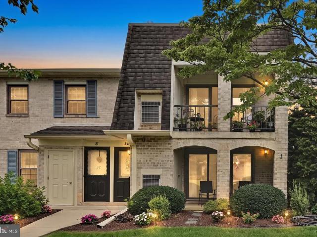 36 Valleybrook Drive