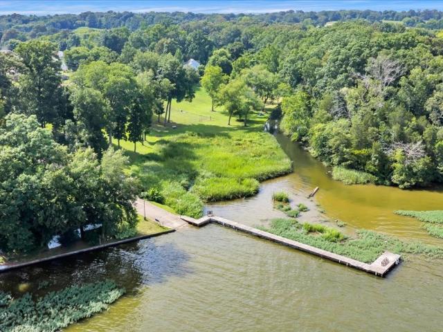 36 W Blue Heron Dr