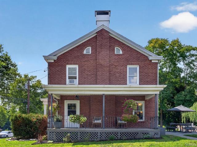 36 W Center Street