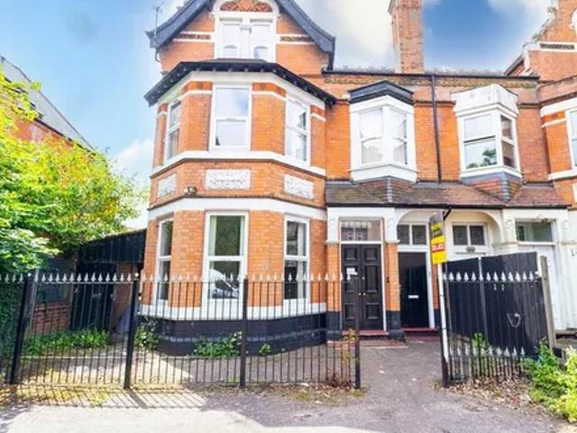 36 Wake Green Road, Wake Green, B13 9PB, United Kingdom | 2 bed house for rent #129786900 | Rentberry