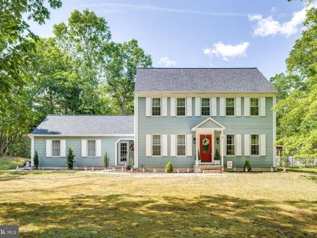 36 Waltham Dr, Tabernacle, NJ 08088
