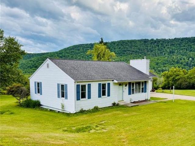 36 Walsh Rd, Wellsburg, NY 14894
