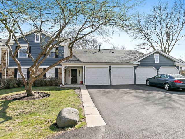 36 Waterbury Ln, Unit 1, Schaumburg, IL 60193 | Compass