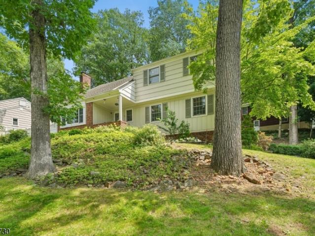 36 Wentworth Dr
