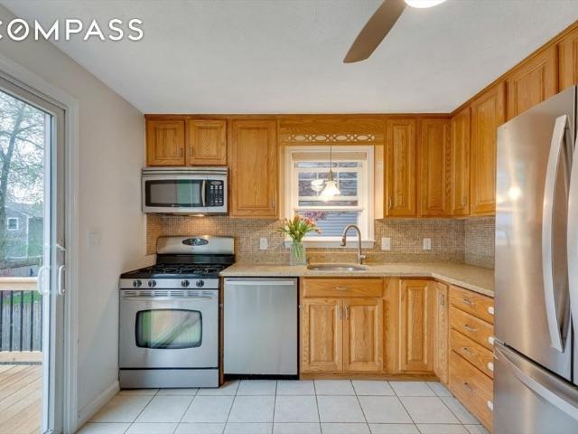 36 Wentworth St, Dedham, MA