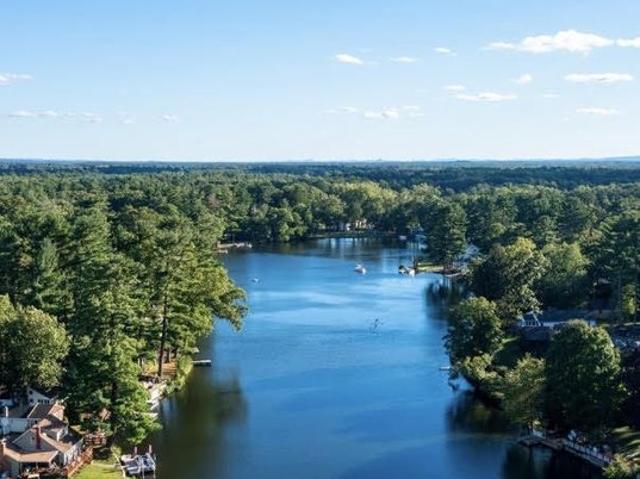 36 Wheeler Dr, Enfield, CT 06082