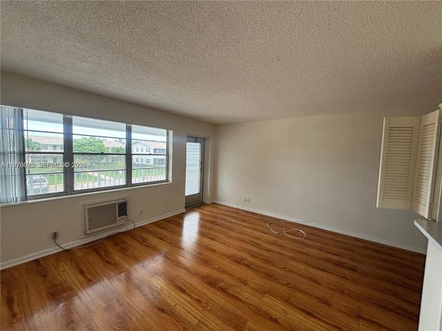 36 Windsor E, Unit B, West Palm Beach, FL 33417 | MLS #A11976