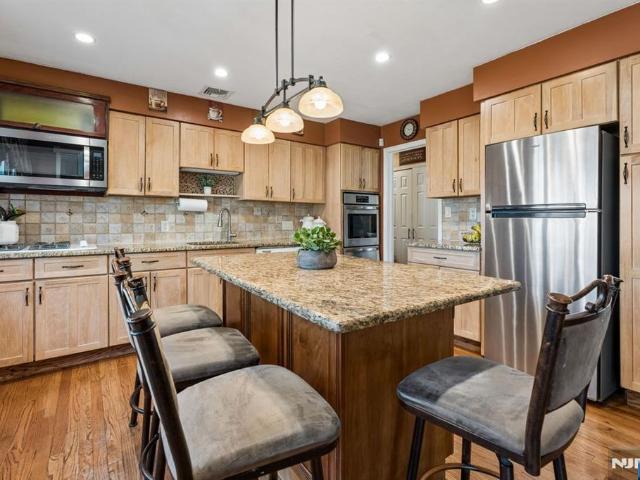 36 Williamsburg Drive