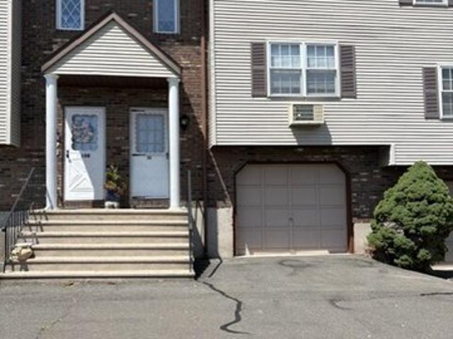 36 Willis St Apt 9B, Bristol, CT 06010