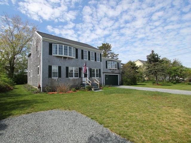 36 Wood Ave, Sandwich, MA 02563