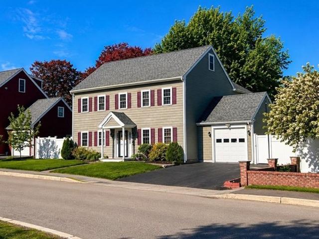 36 Woodside Ave, Braintree, MA 02184