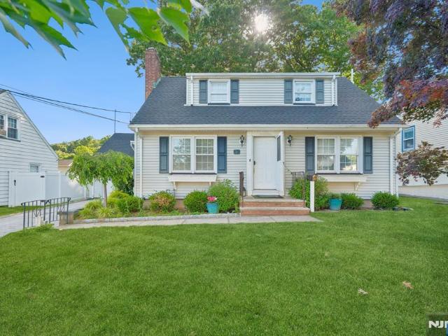 36 Woodside Avenue