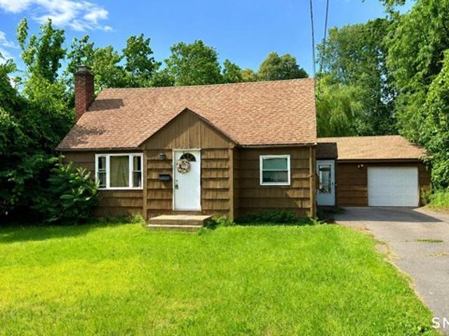 36 Woodybrook Rd, Windsor, CT 06095