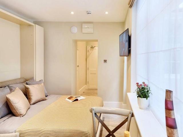 36 York Street, London W1H Studio to rent £3,228 pcm £745 pw