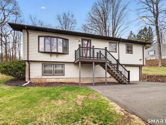 36 Youngs Apple Orchard Rd, North Branford, CT 06472